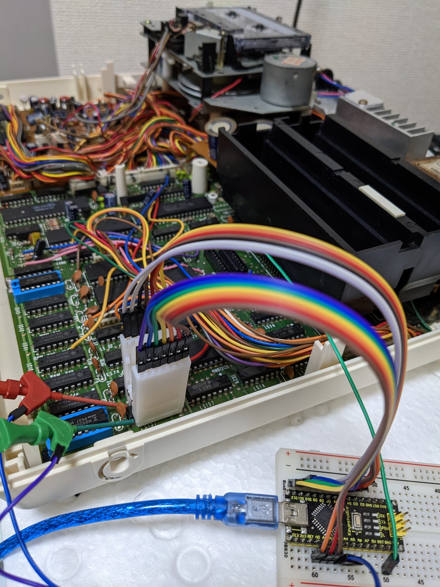 Testing live (powered) 74xx logic chips in-circuit – The Qiqitori Blogs